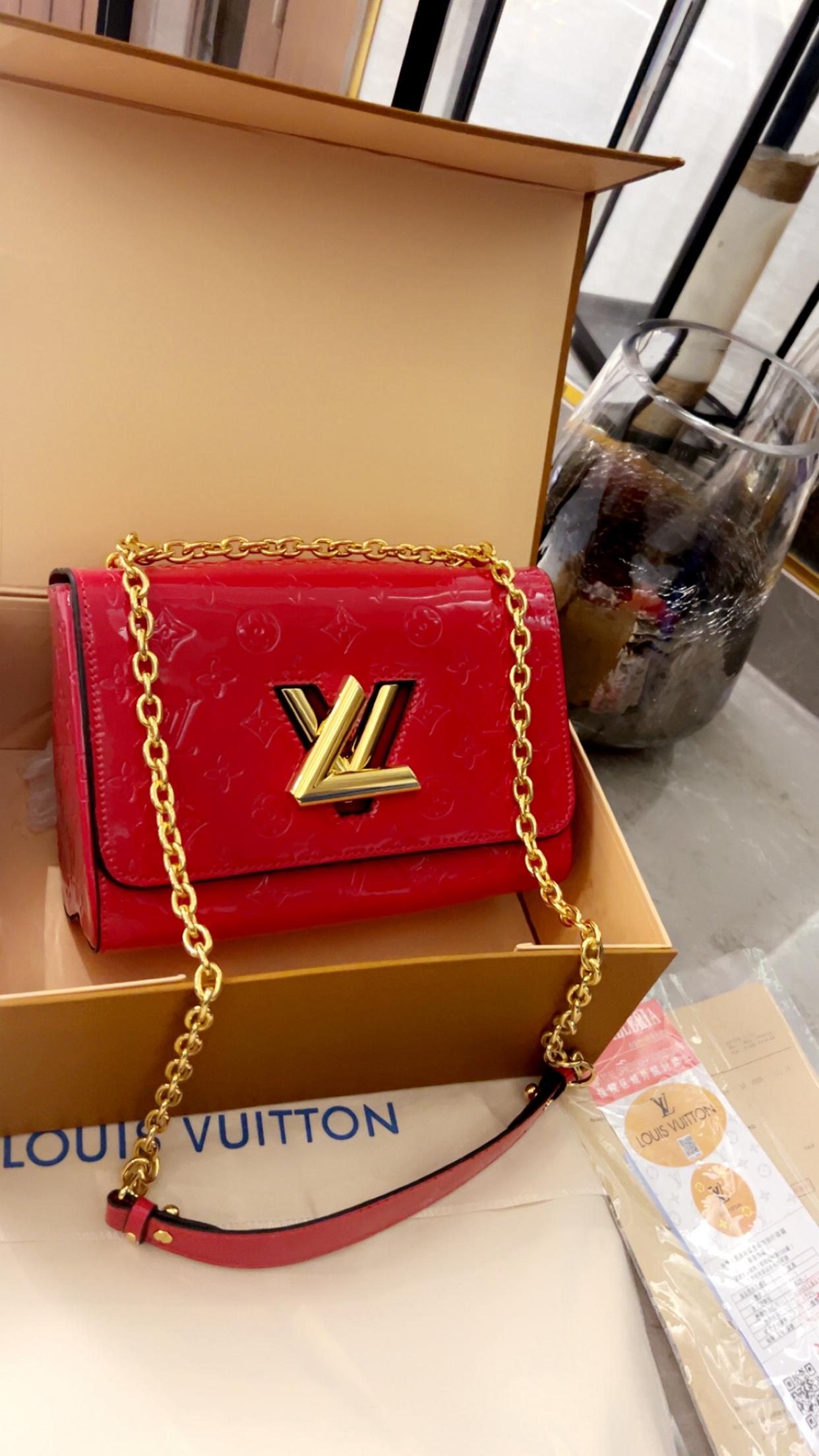 First Copy Handbag Louis Vuitton Twist MM - First Copy Mart